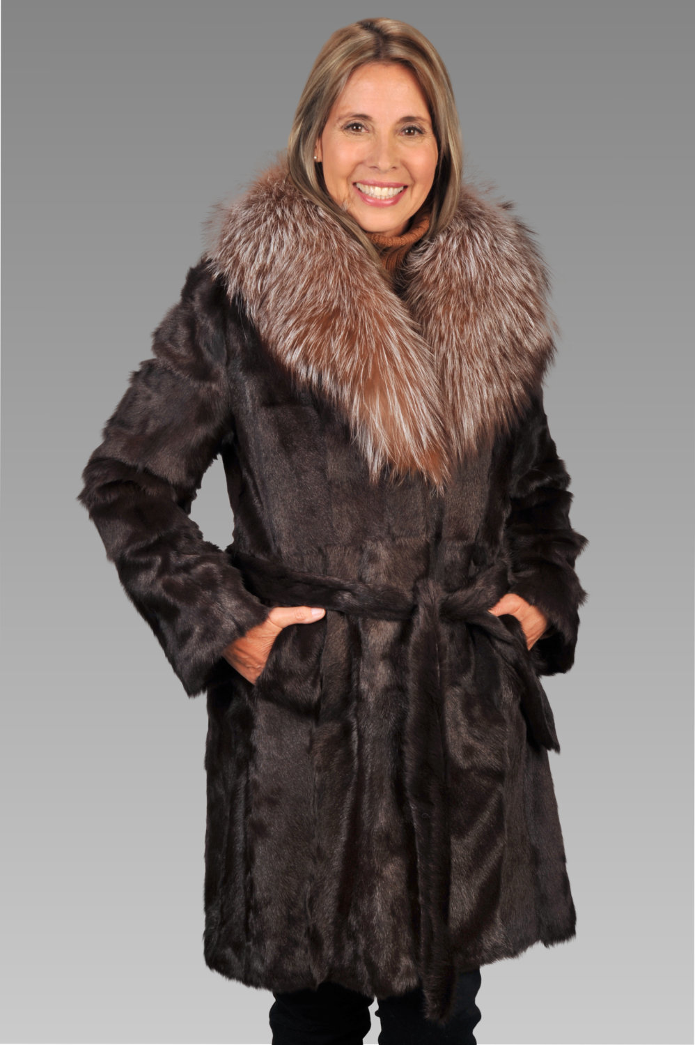 RK Furs - Furrier in Nanikoke Pennsylvania